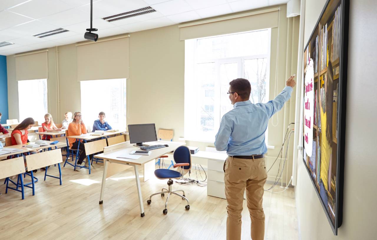 Innex Conference Cam C570 4K AI ePTZ Conference Camera - FunTech Innovation